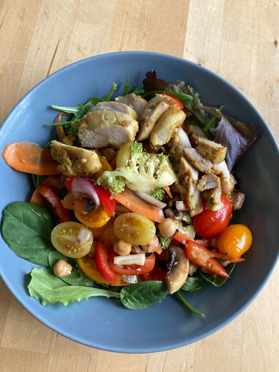 Itämainen salaatti – Ravinto Dweia